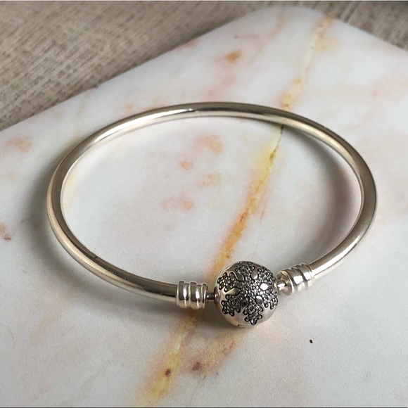 Pandora | Jewelry | Limited Edition Pandora Snowflake Bangle | Poshmark